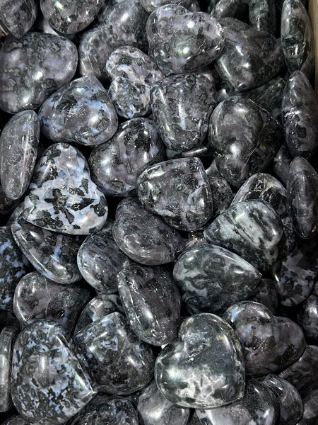 Indigo Gabbro Mini Hearts – Quasar Gems