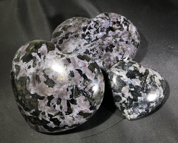 Indigo Gabbro Hearts – Quasar Gems
